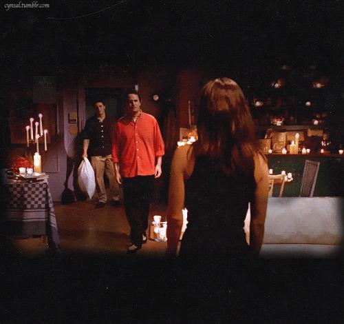 Man recreates Friends proposal in all its adorable glory