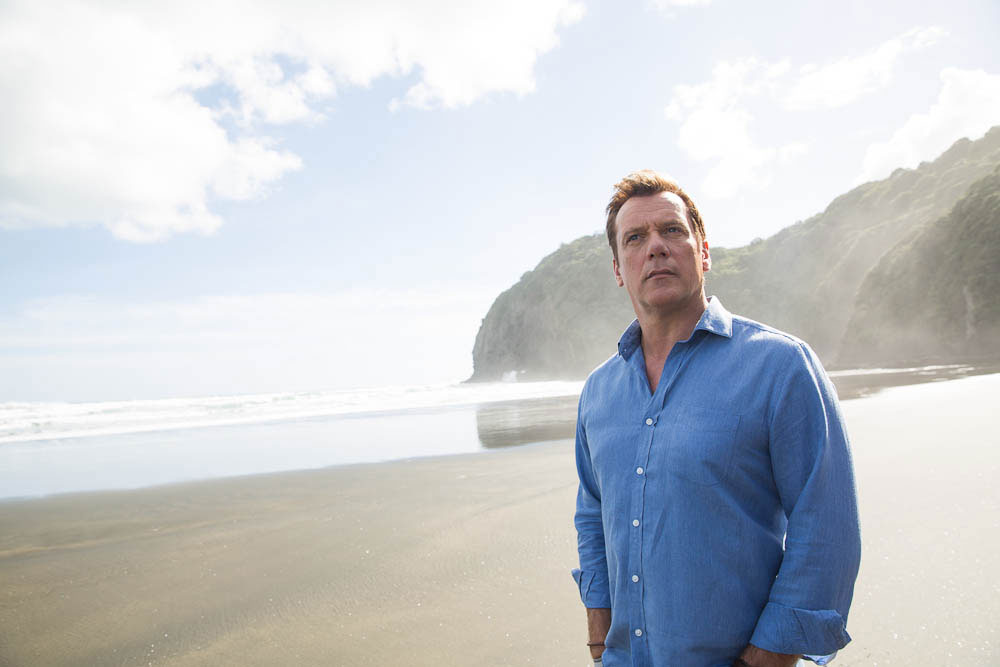 Erik Thomson talks 800 Words