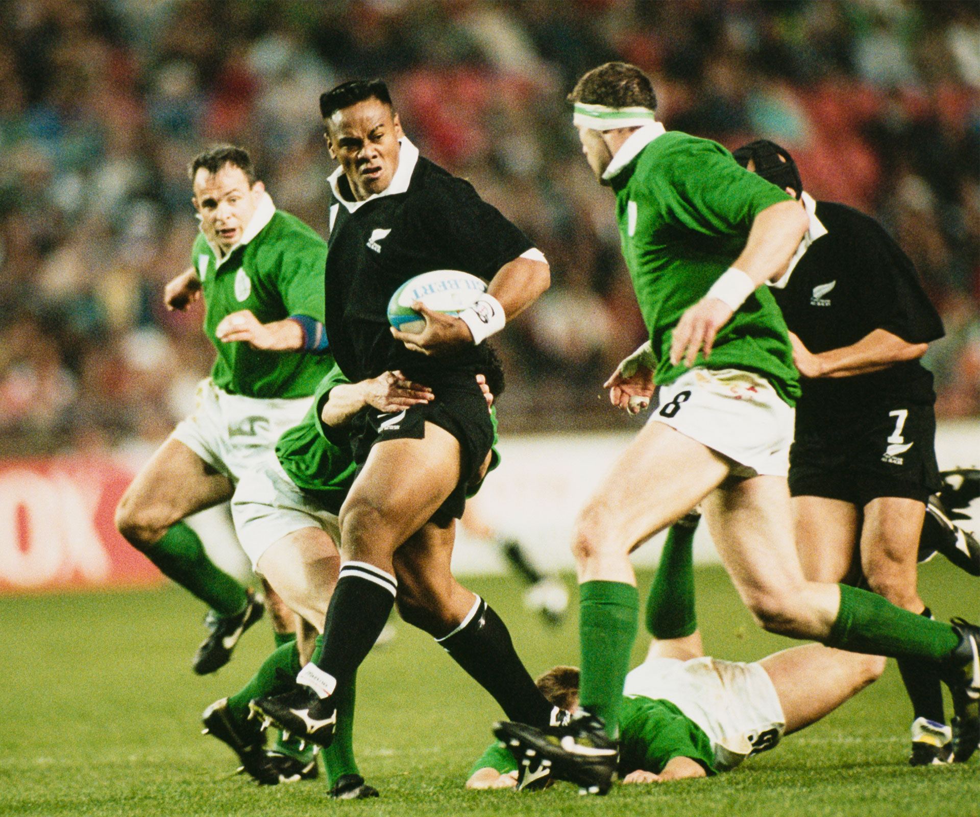 Rugby legend Jonah Lomu's life in pictures
