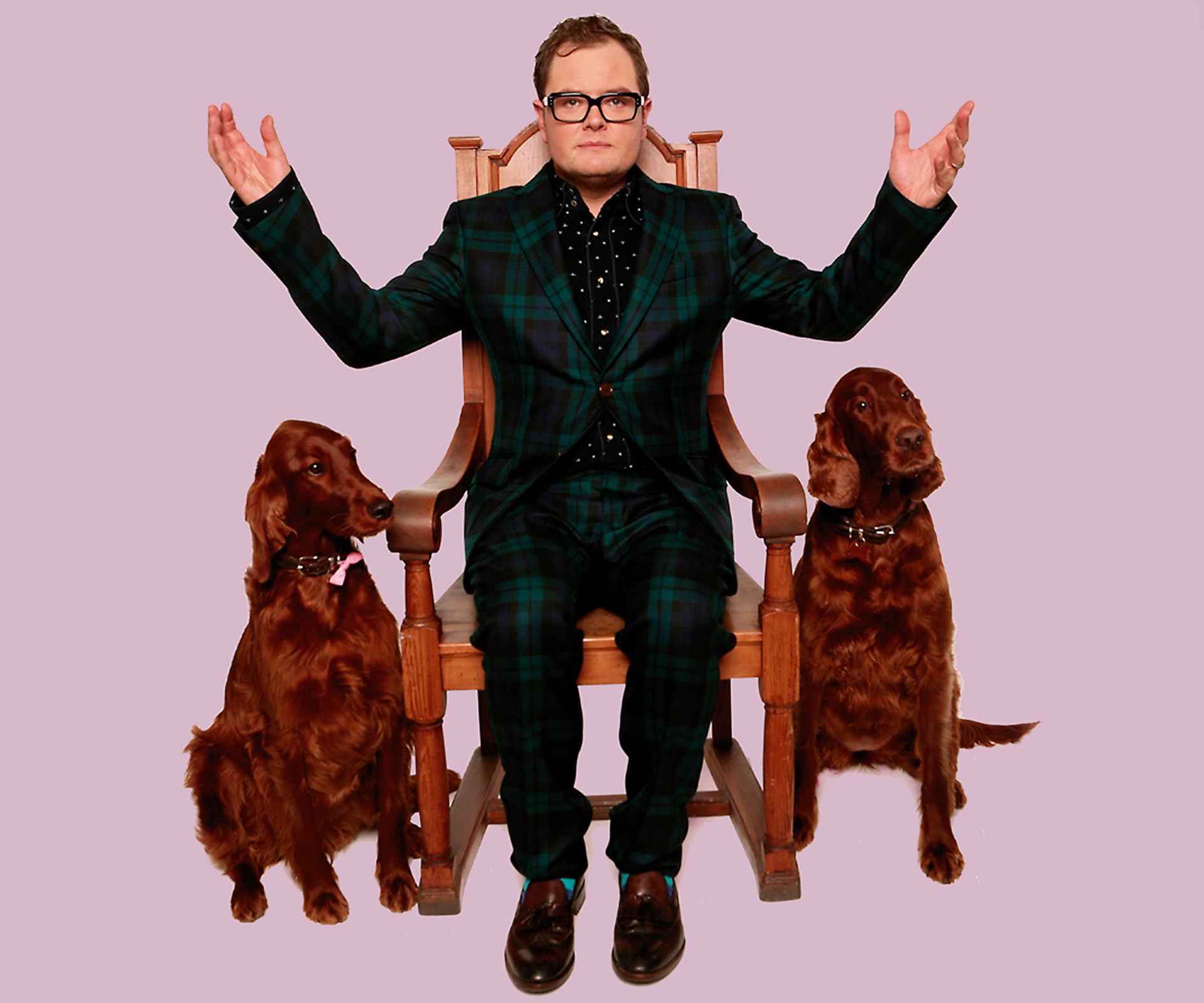 Comedian Alan Carr opens up about love - and his dogs